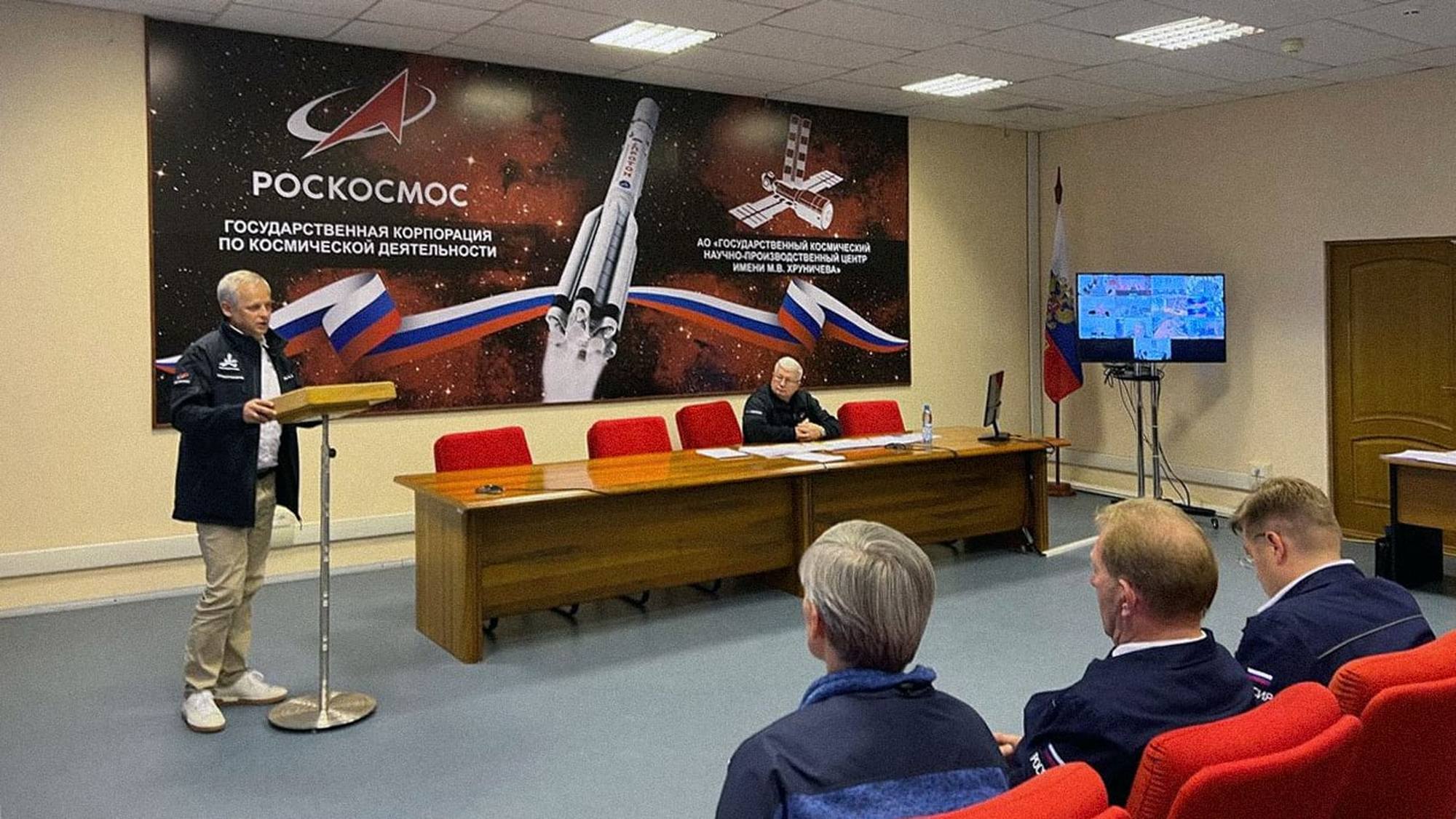 Lancement d'Angosat-2 depuis Baïkonour: le lanceur est prêt à l ...
