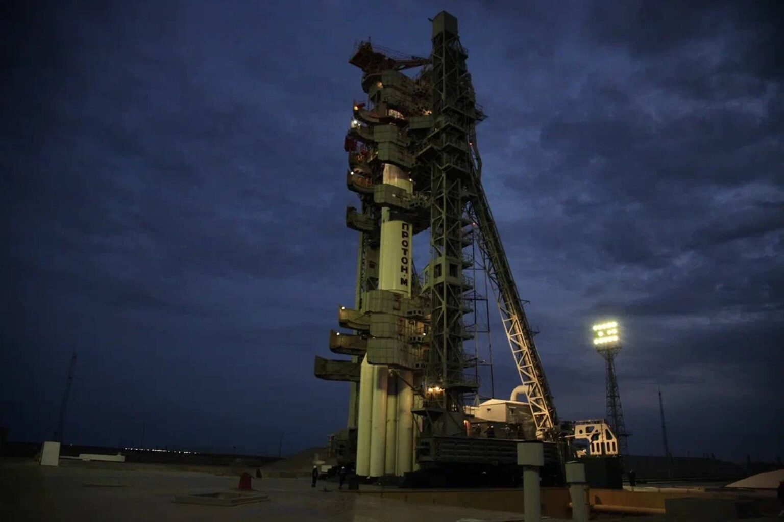 Angosat-2 sur Proton-M/DM-03 décolle de Baïkonour - kosmosnews