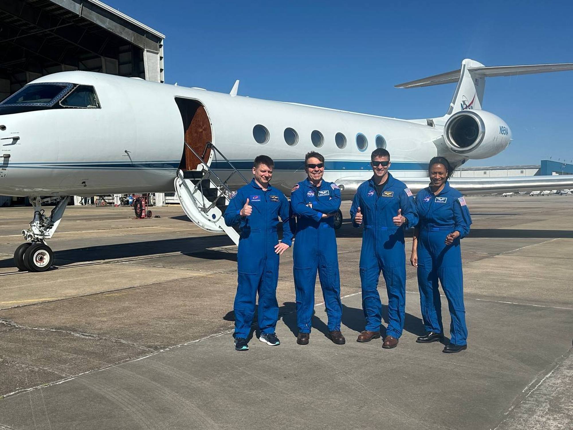 L'équipage de Crew-8 avec Alexandre Grebyonkine est arrivé en Floride ...